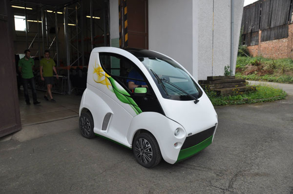 Elbee รถยนต์จิ๋วสำหรับผู้ใช้วีลแชร์